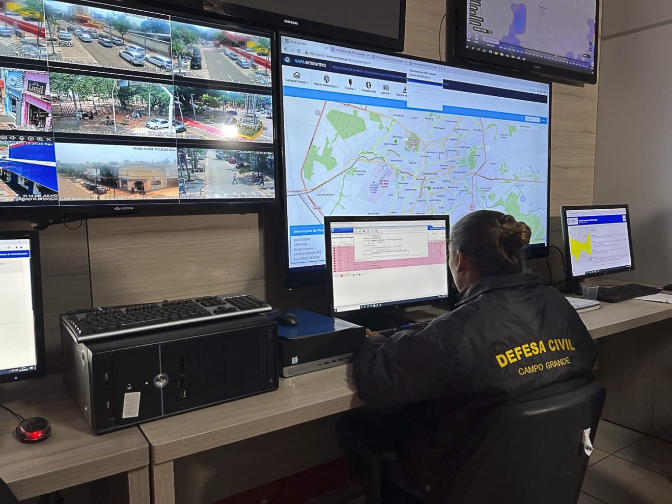 Defesa Civil alerta para risco de chuvas intensas